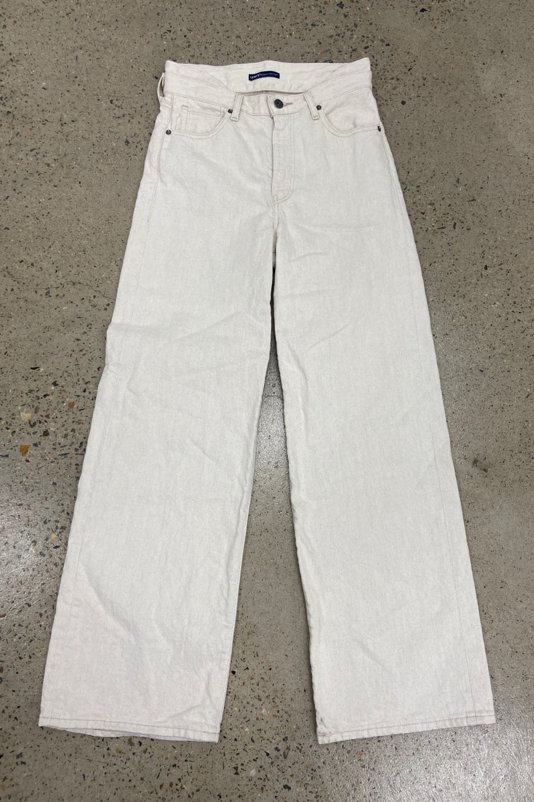 Buy Hip Hugger Jean in Cream | Levi's | GlamCorner