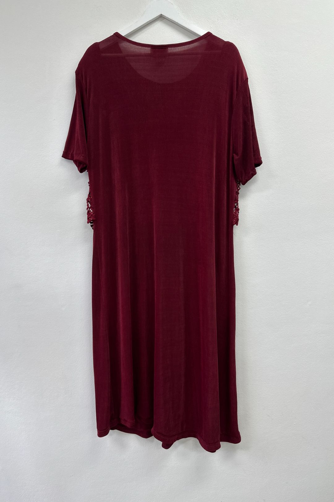 Buy Guipure Maroon Lace Evening Dress | Big Advantage | GlamCorner