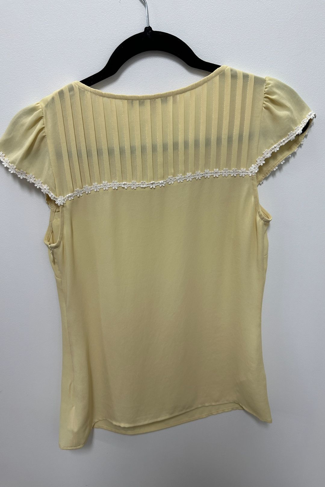 Buy Sheer Yellow Pleated Short Sleeve Blouse | Review | GlamCorner