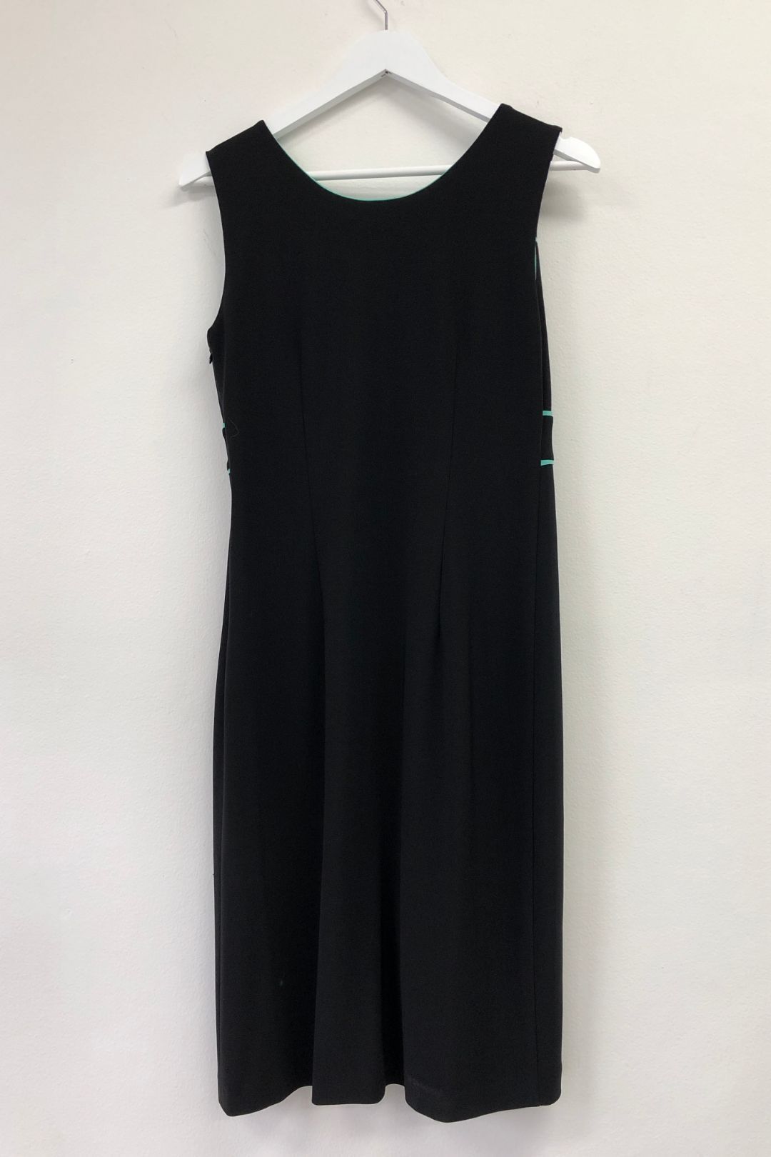 Buy Sleeveless Contrast Dress | Joseph Ribkoff | GlamCorner