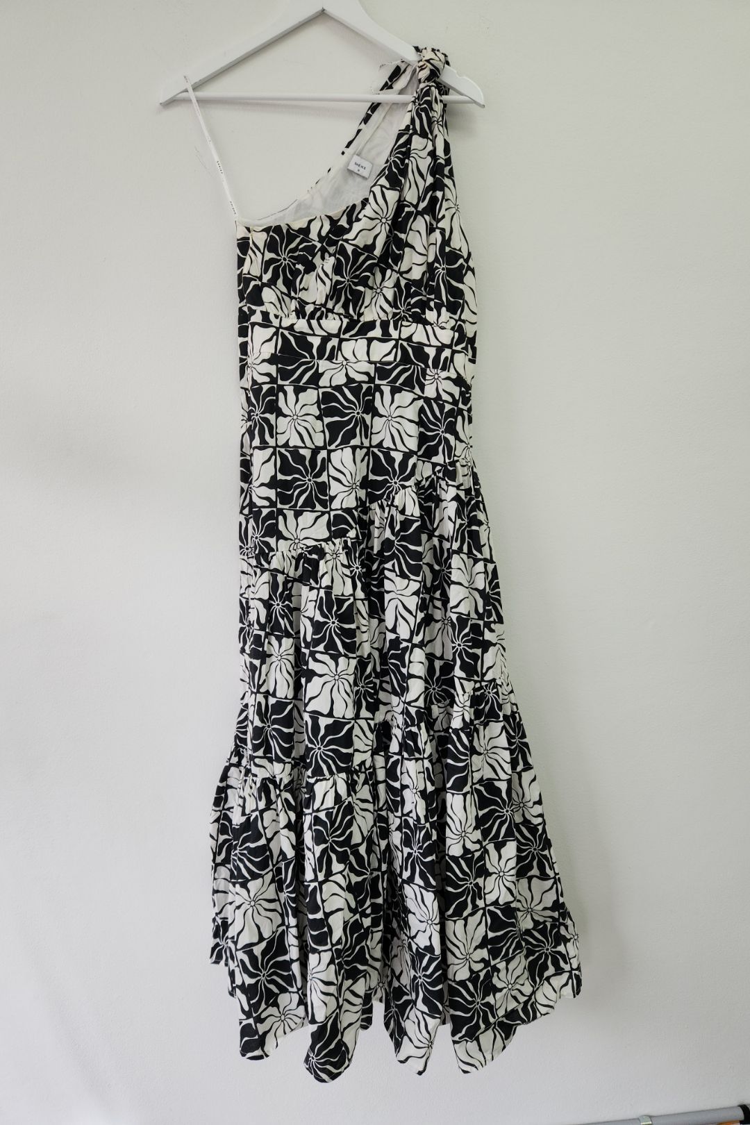 Buy One Shoulder Black and White Magnolia Maxi | Sheike | GlamCorner